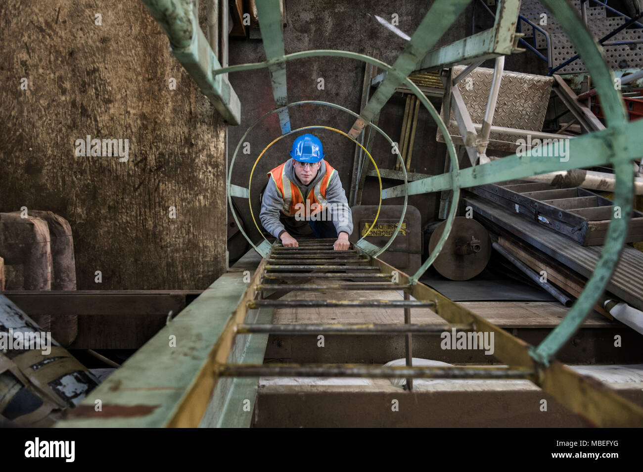 Sheet metal factory 1 hi-res stock photography and images - Alamy