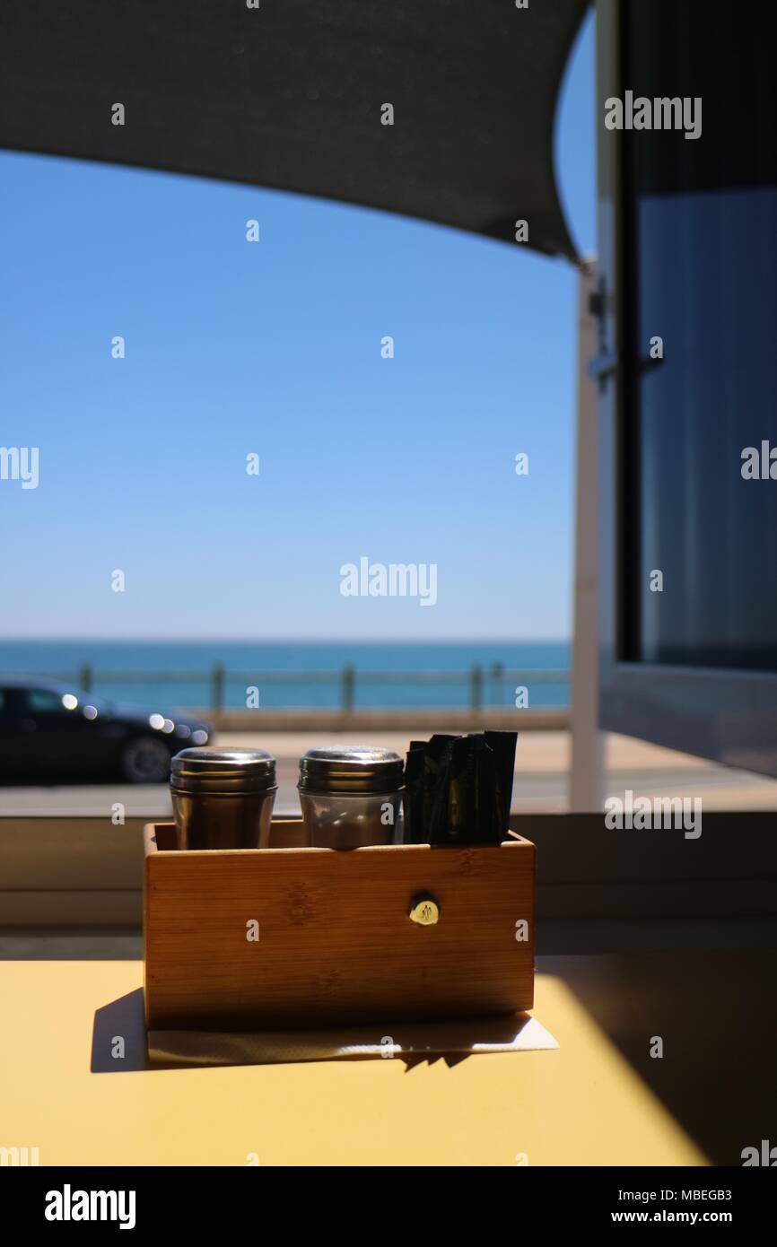 Cafe natural light hi-res stock photography and images - Alamy