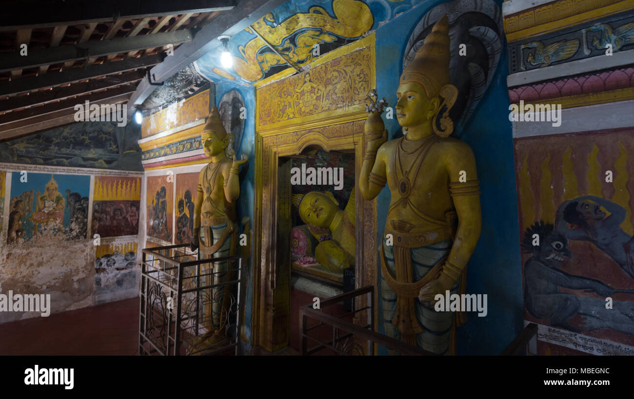 Aluvihara Temple, Matale Stock Photo - Alamy