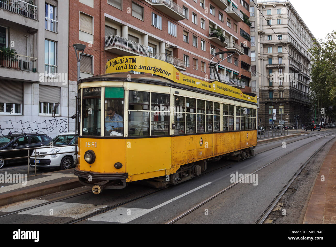 Milano tram hi-res stock photography and images - Alamy