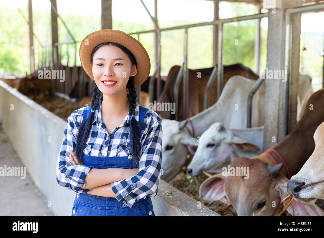 Farmer pose hi-res stock photography and images - Alamy