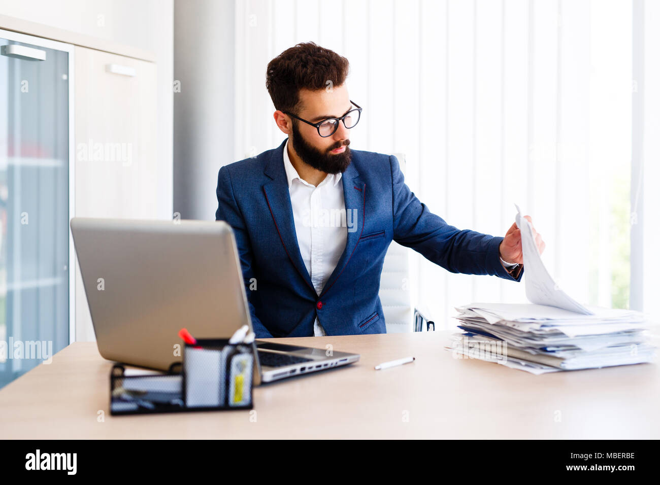 Important documents hi-res stock photography and images - Alamy