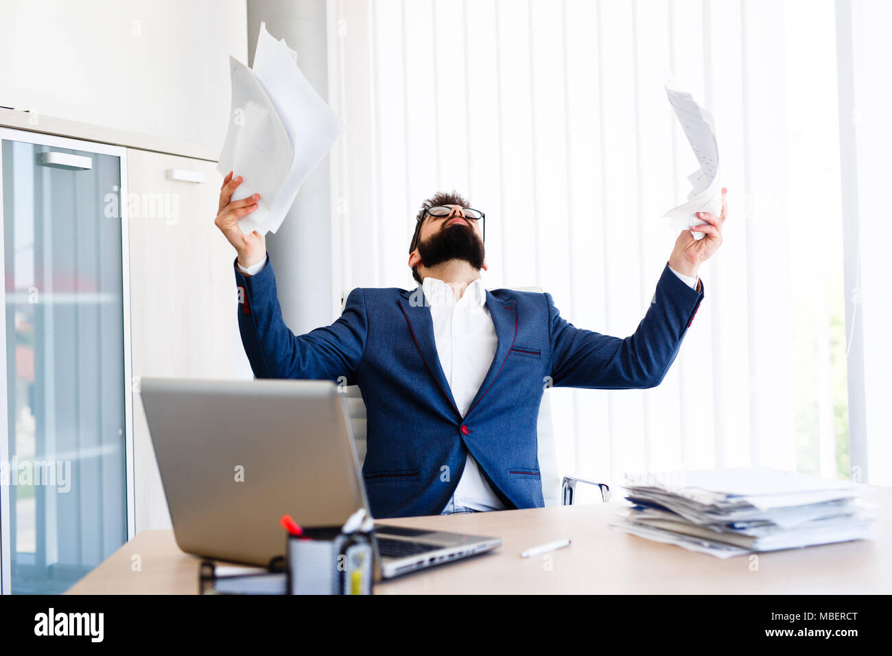 Workplace desperate hi-res stock photography and images - Alamy