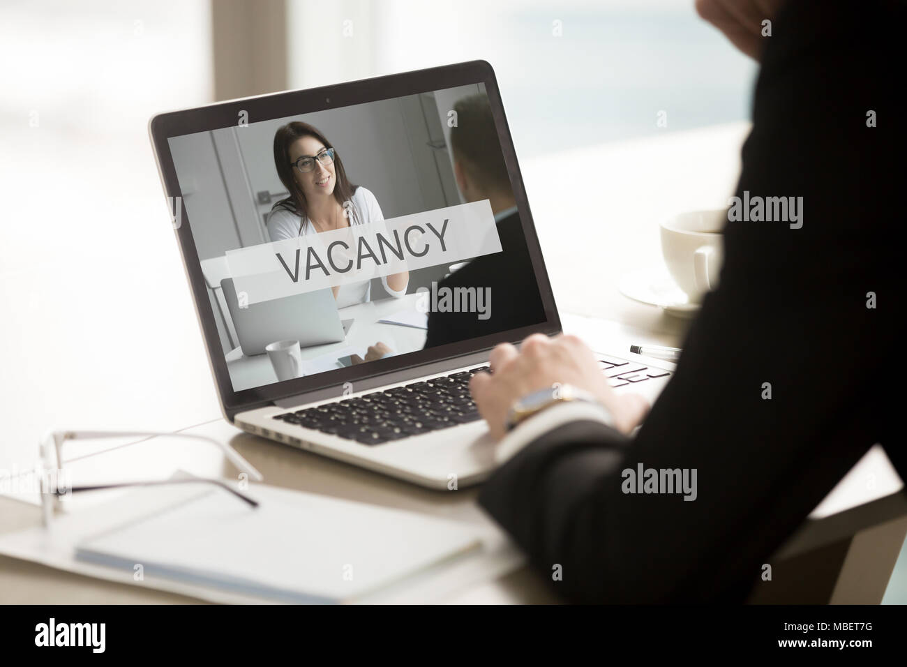 Job vacancies hi-res stock photography and images - Alamy