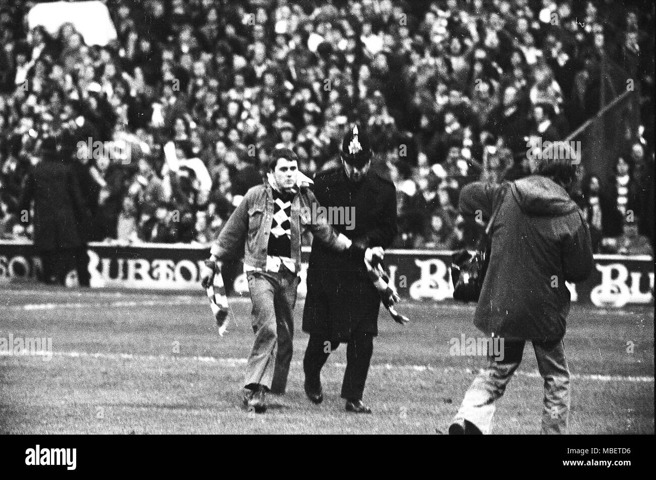 Leeds v Cardiff 1975 Stock Photo - Alamy