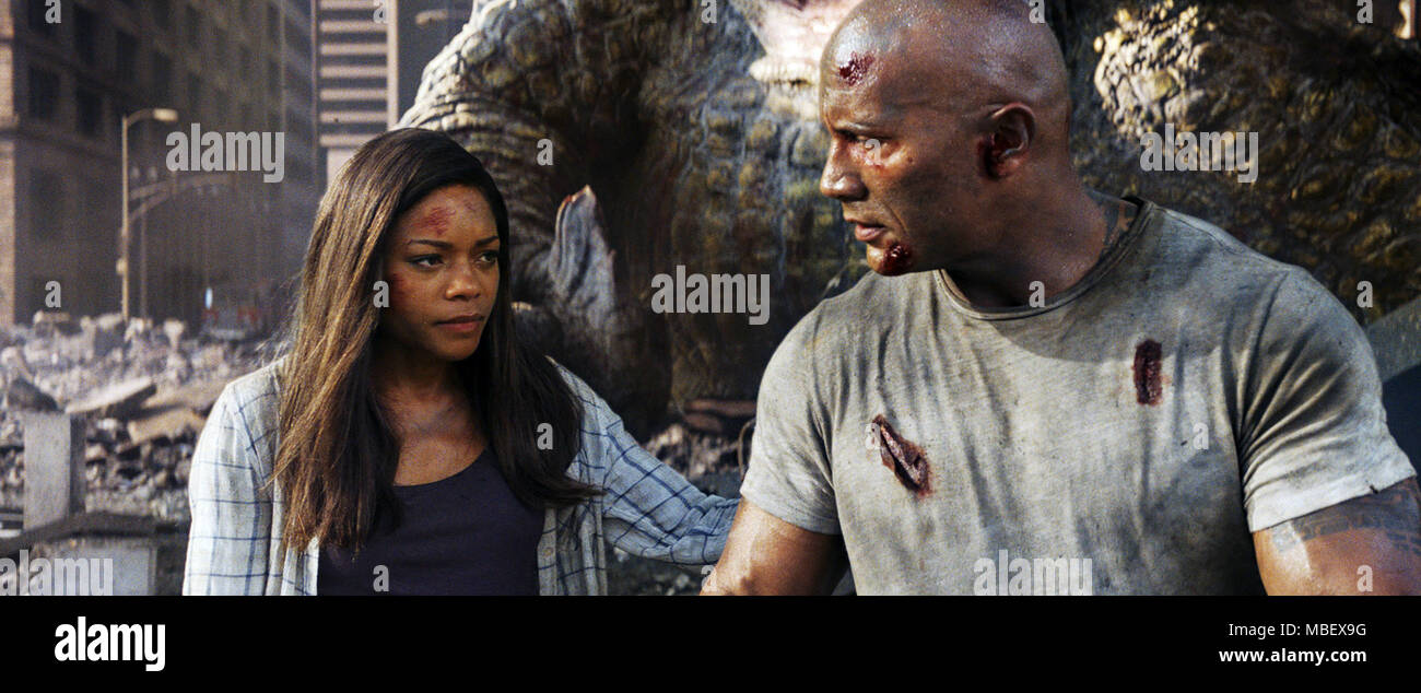 RAMPAGE, from left: Naomie Harris, Dwayne Johnson, 2018. © Warner Bros ...