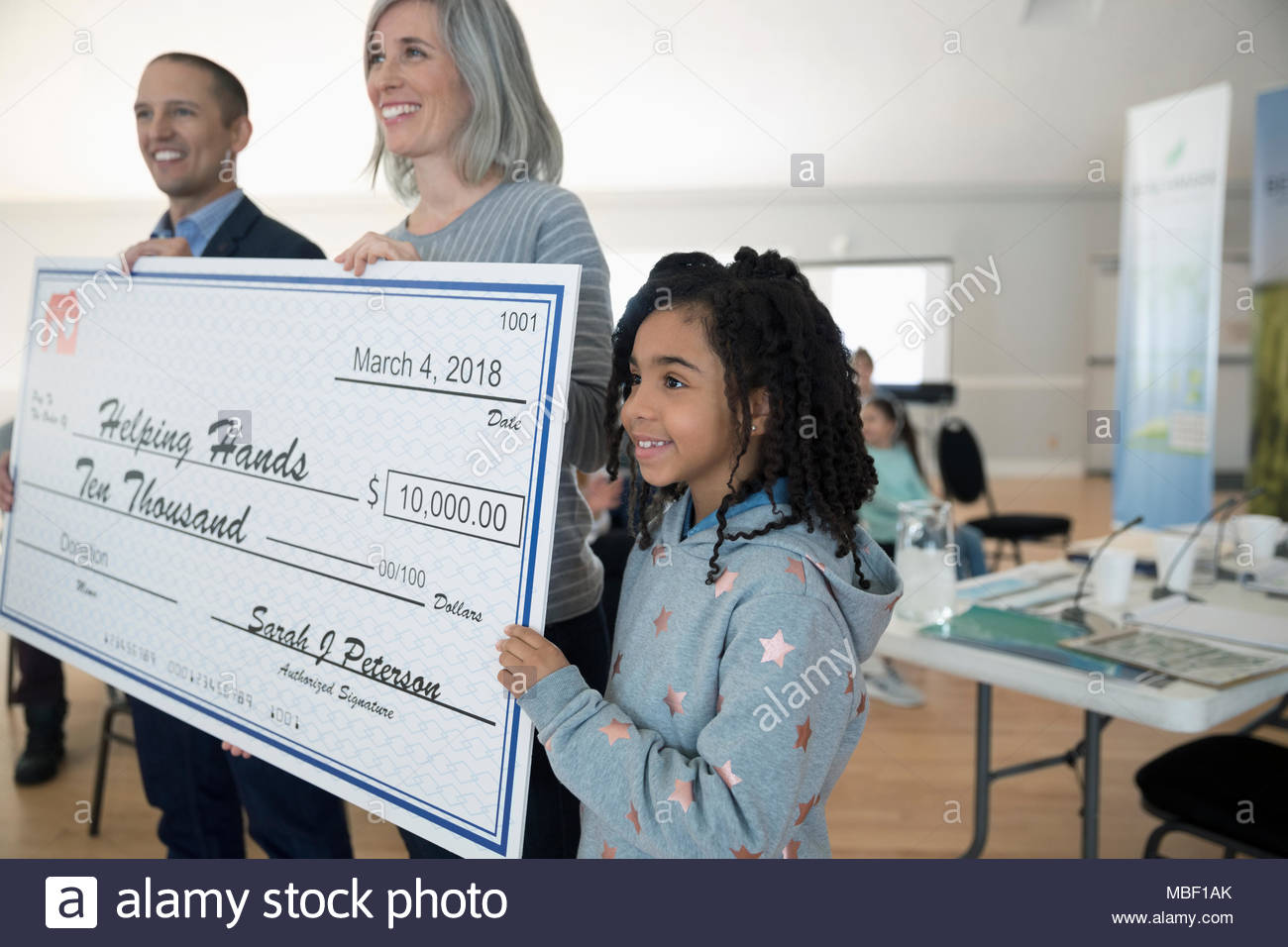 Check donation hi-res stock photography and images - Alamy