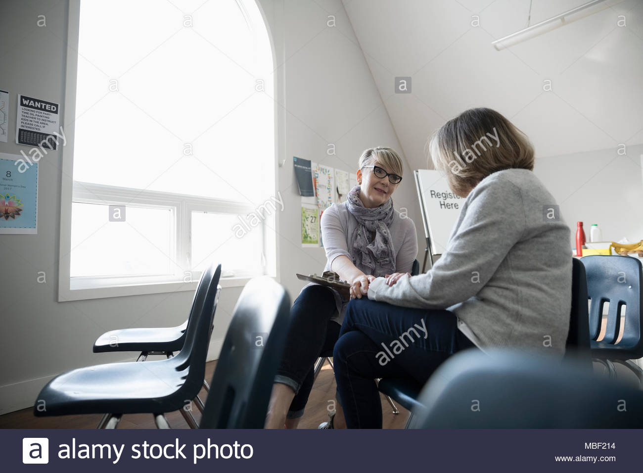 Supporting seniors hi-res stock photography and images - Alamy
