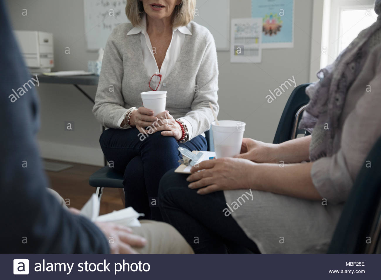 Coffee community hi-res stock photography and images - Alamy