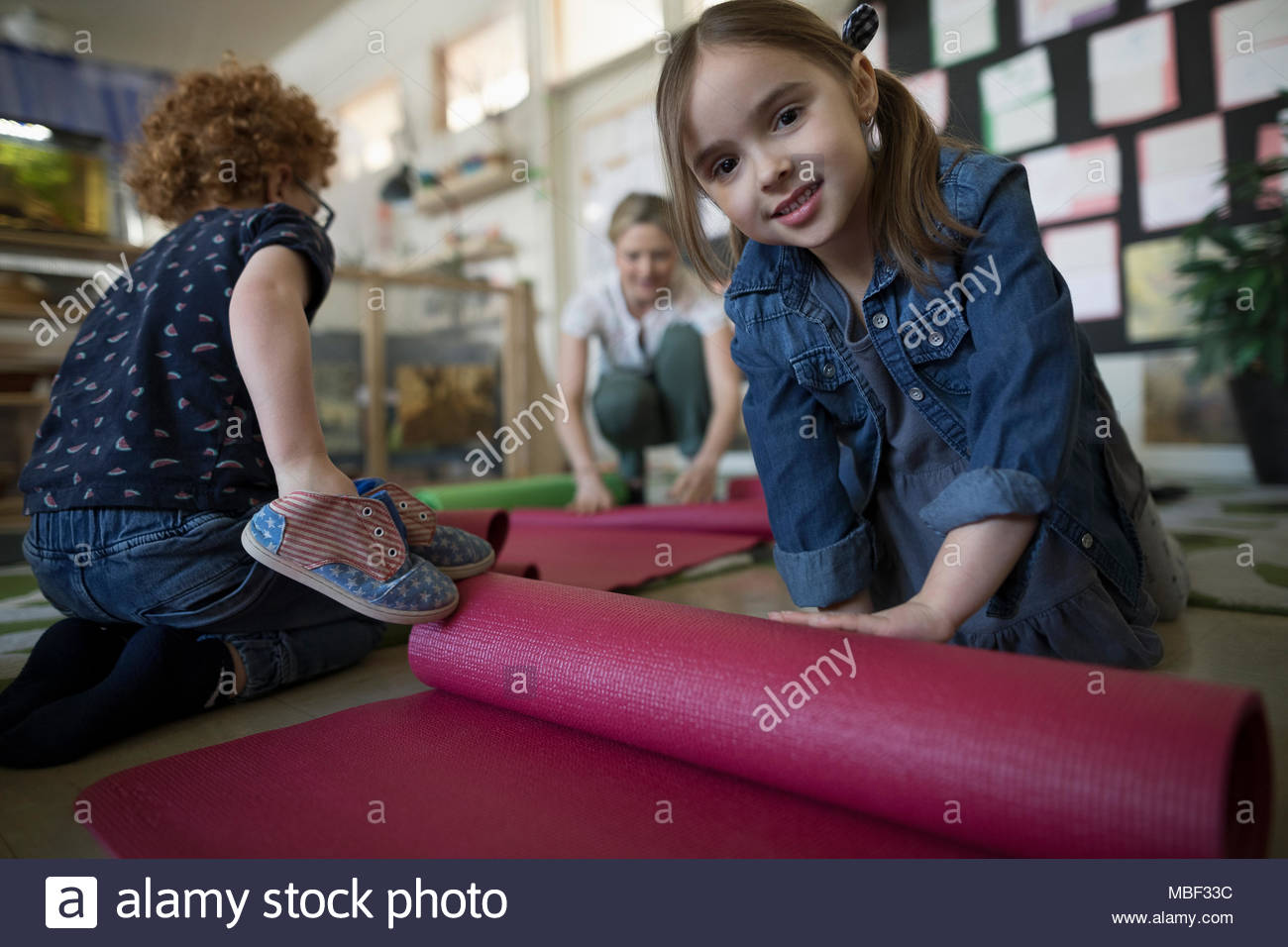 Kneeling mat hi-res stock photography and images - Alamy