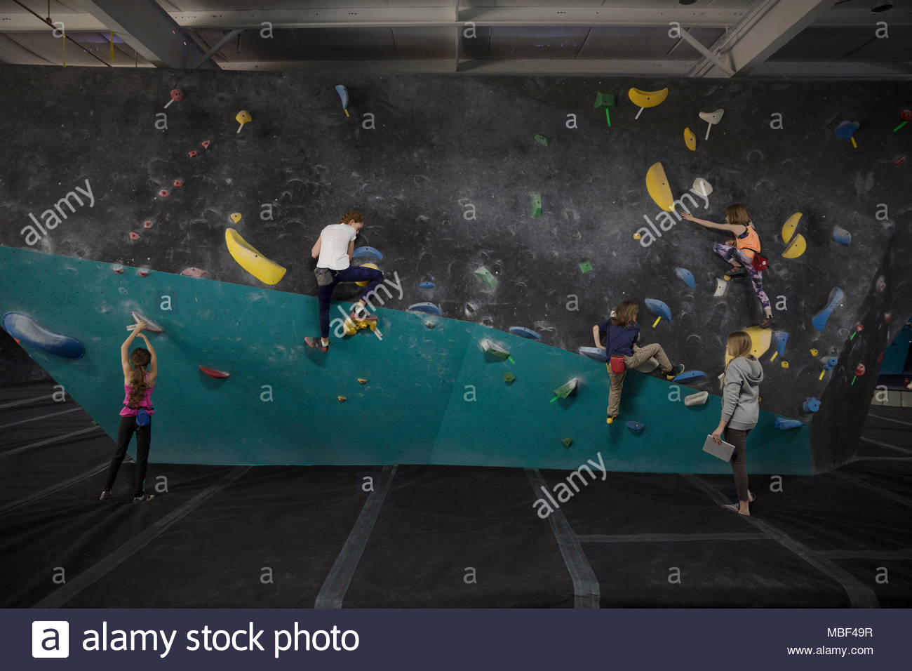 Climbing instructor students hi-res stock photography and images - Alamy