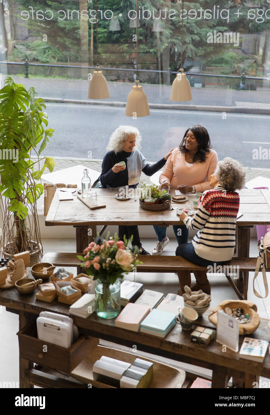 Women drinking tea in hi-res stock photography and images - Alamy