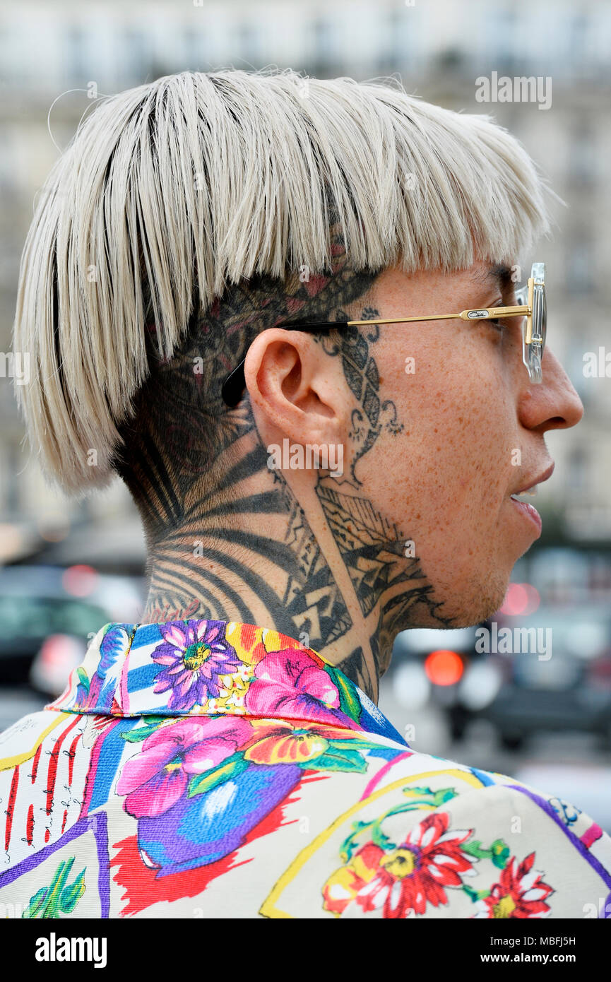 Tattoo supermodel hi-res stock photography and images - Alamy