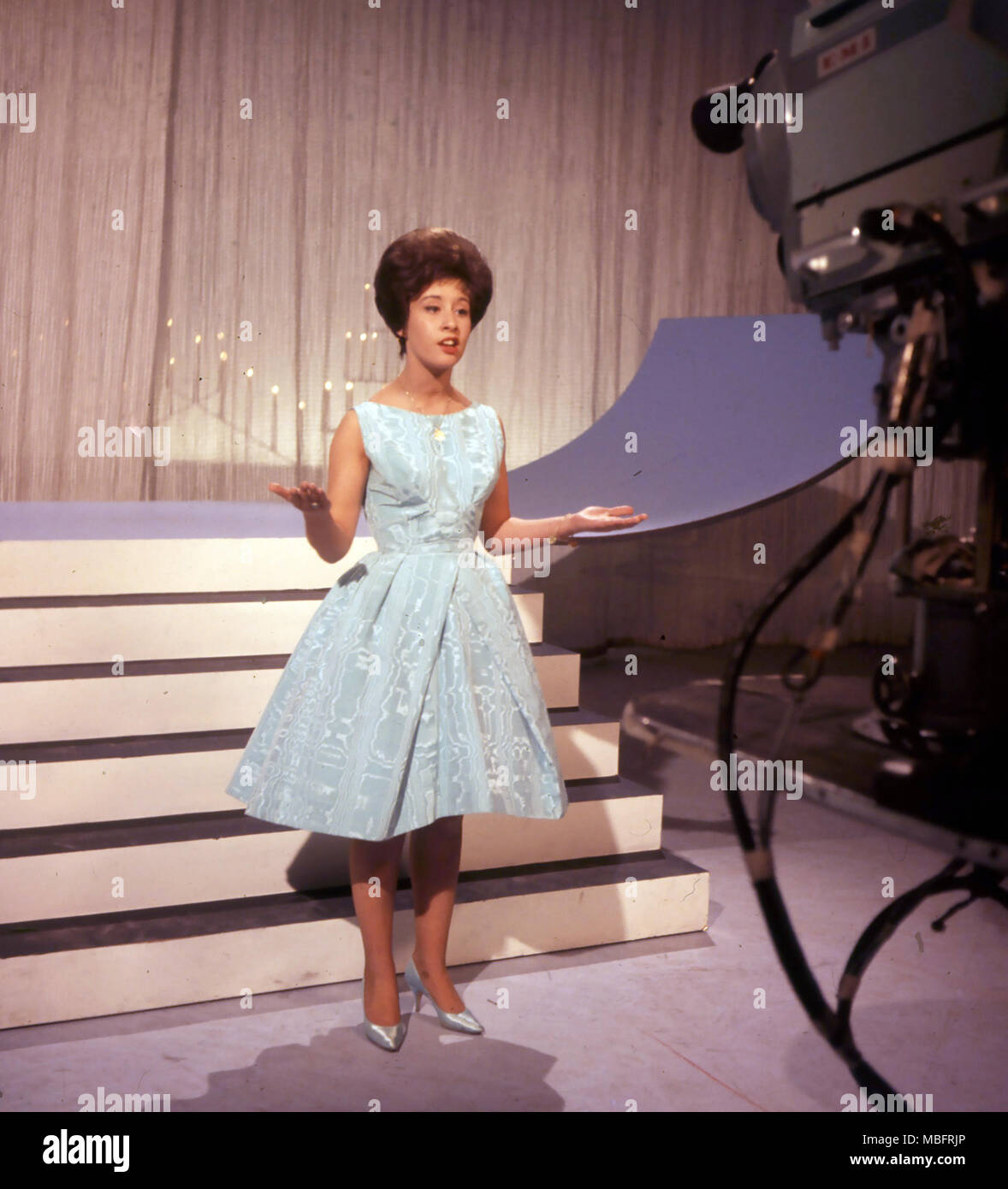 Singer helen shapiro hi-res stock photography and images - Alamy