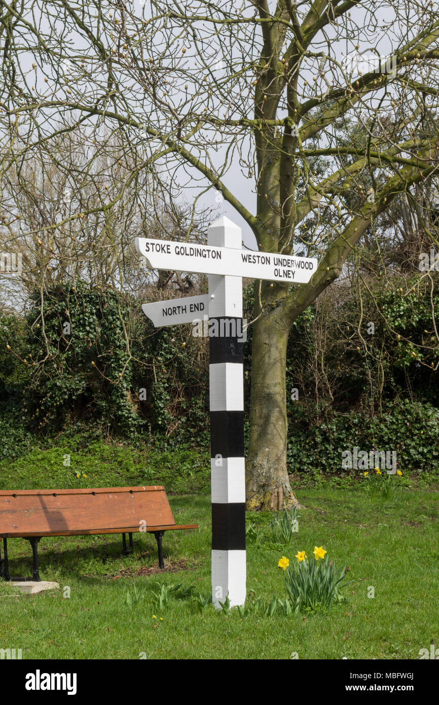 Signpost directions english hi-res stock photography and images - Alamy