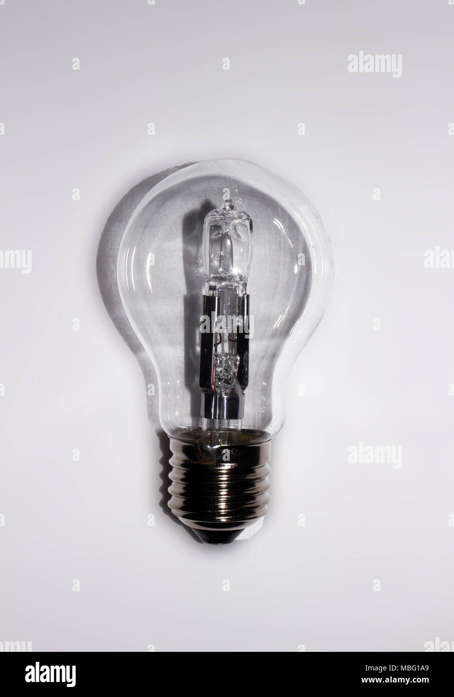Clear lightbulb hi-res stock photography and images - Alamy