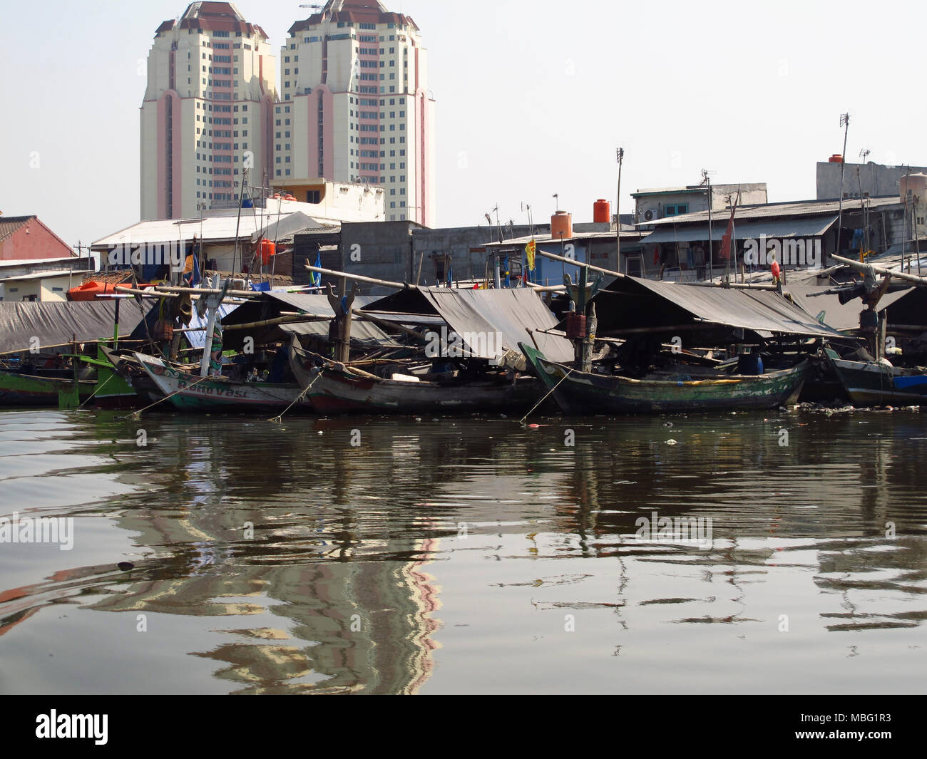 Chinese slums hi-res stock photography and images - Alamy