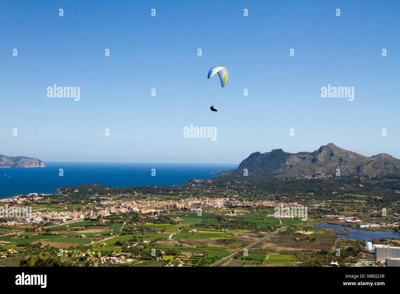 Flying mallorca hi-res stock photography and images - Alamy