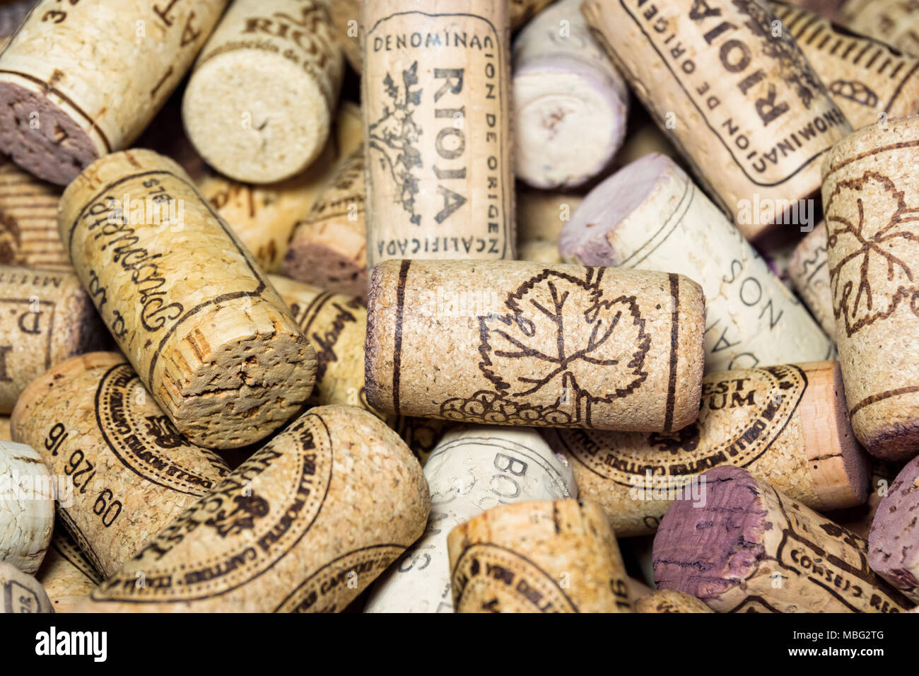 Alcohol cork texture hi-res stock photography and images - Alamy