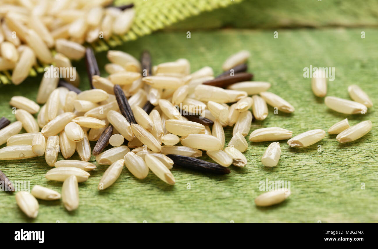 Mixed brown wild rice hi-res stock photography and images - Alamy