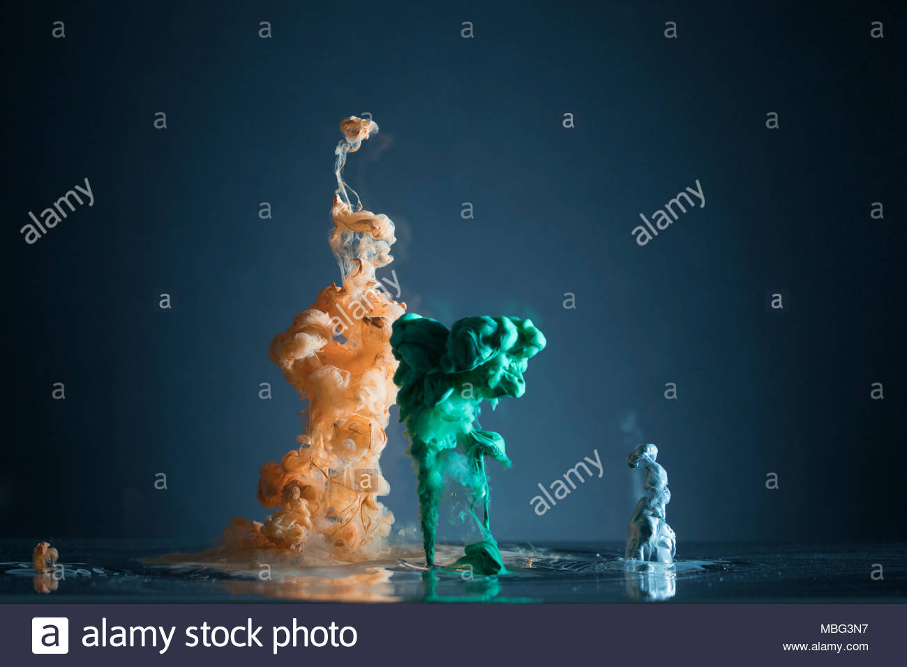 Green liquid hi-res stock photography and images - Alamy