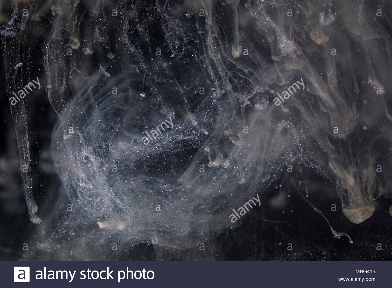 Liquid formation hi-res stock photography and images - Alamy