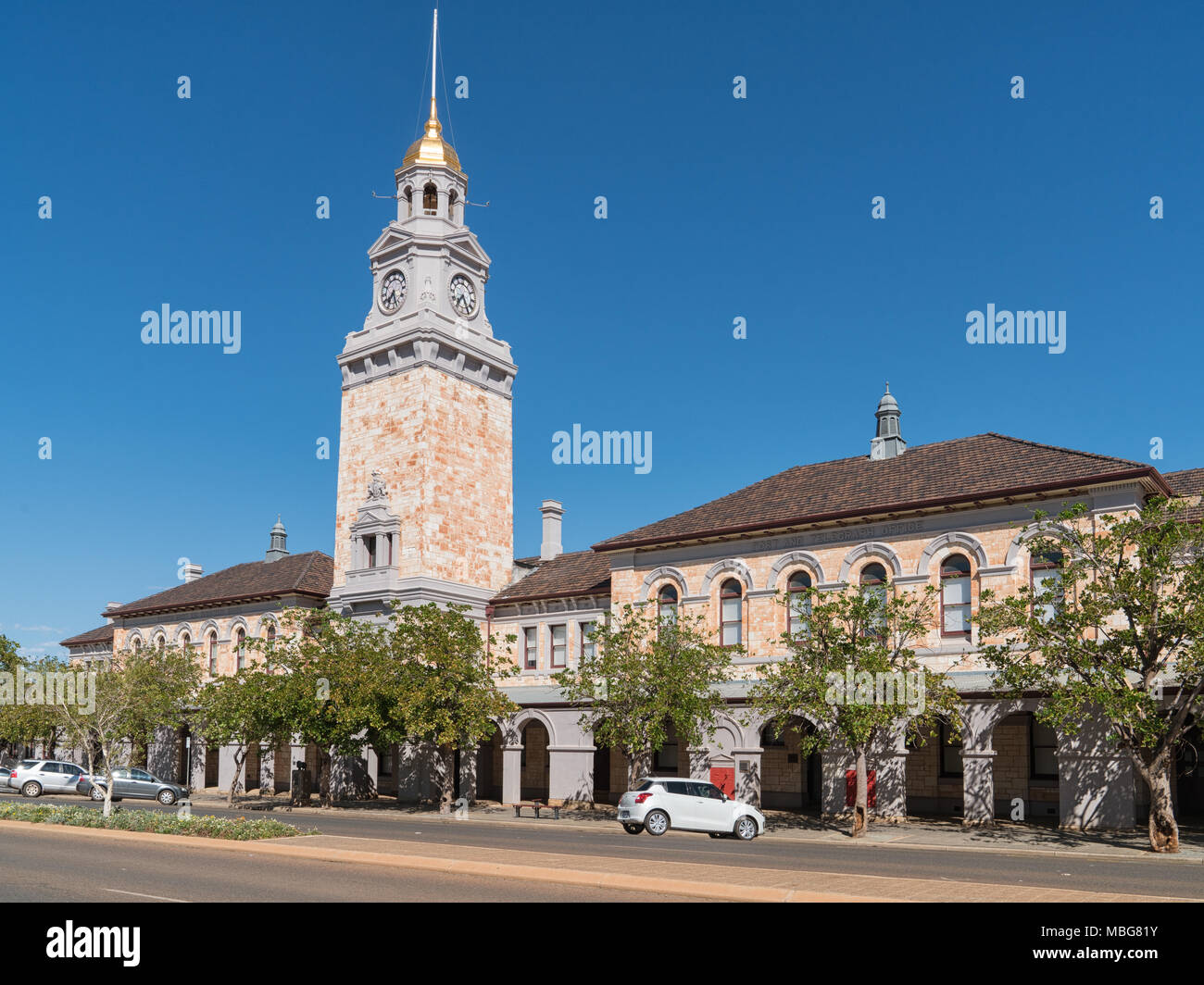 Kalgoorlie western australia buildings hi-res stock photography and ...