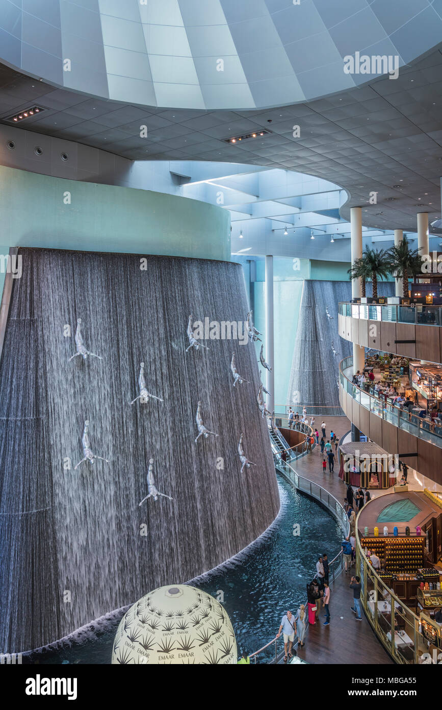 Waterfall In Dubai Mall High Resolution Stock Photography and Images ...