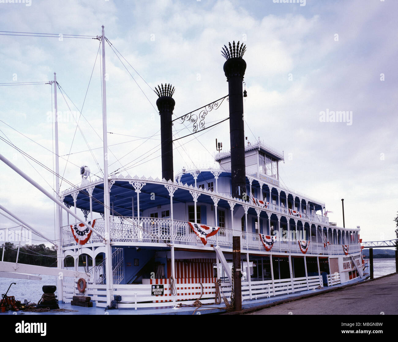 St. Louis Bridges the Mississippi Stock Photo - Alamy