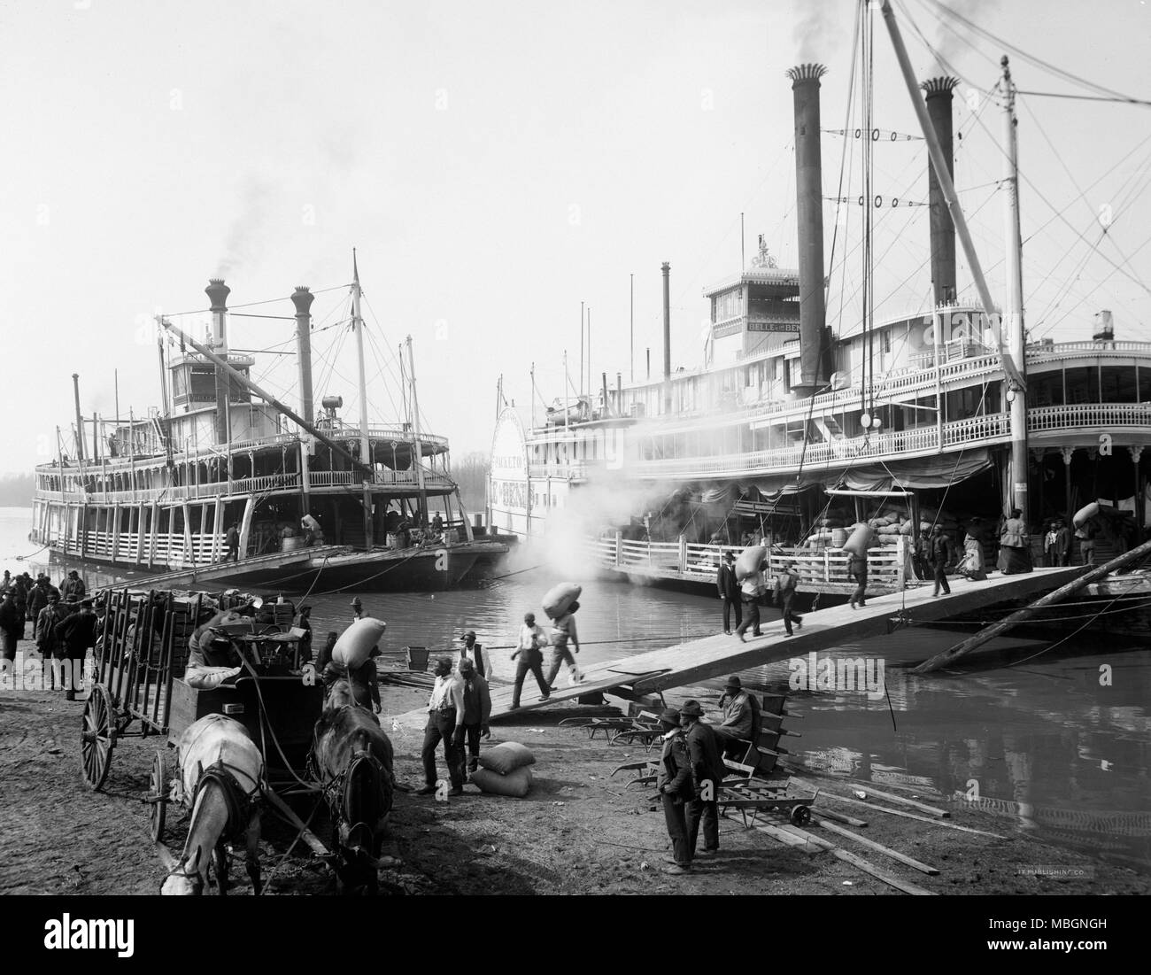 Along ohio Black and White Stock Photos & Images - Alamy