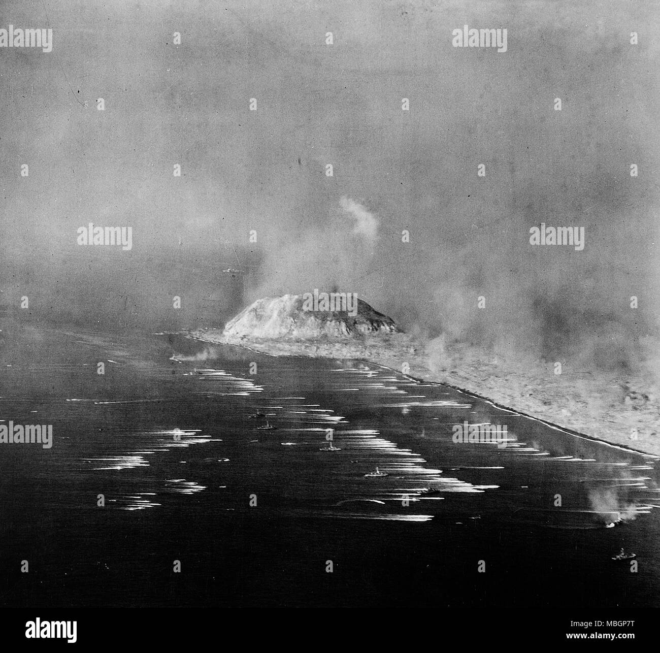 Mount suribachi hi-res stock photography and images - Alamy