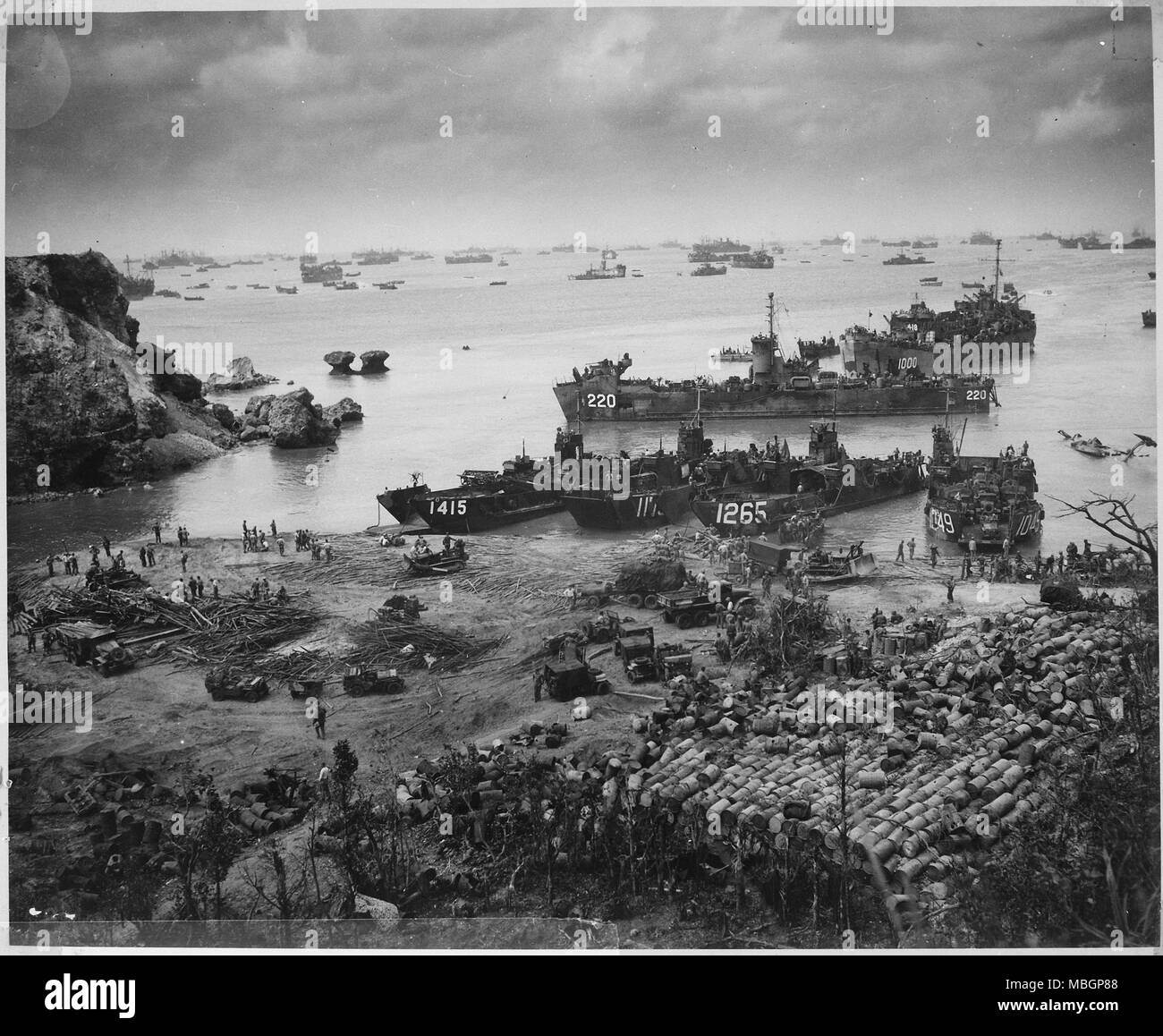 Military beachhead hi-res stock photography and images - Alamy