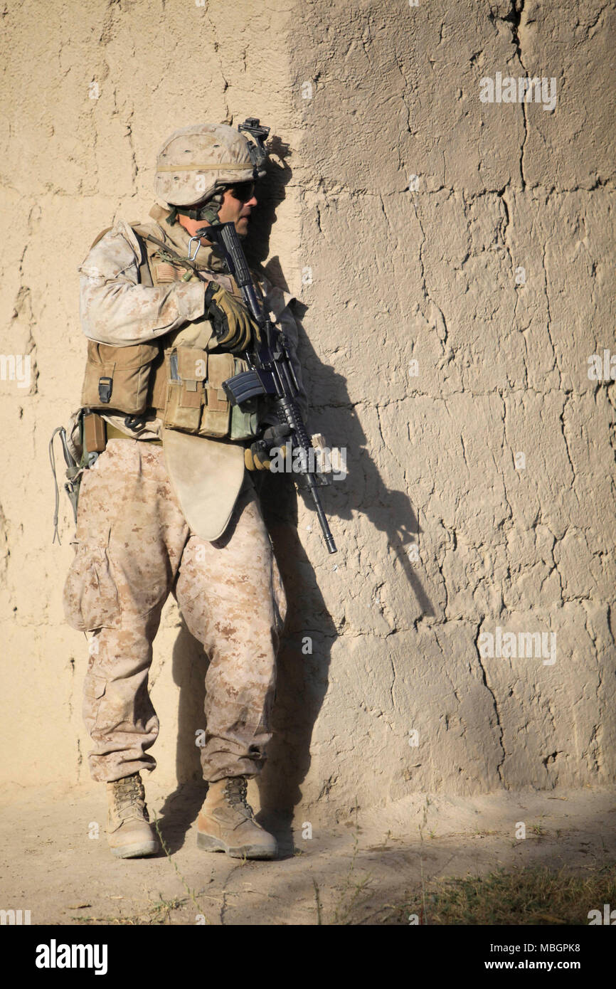 Bad guys hi-res stock photography and images - Alamy