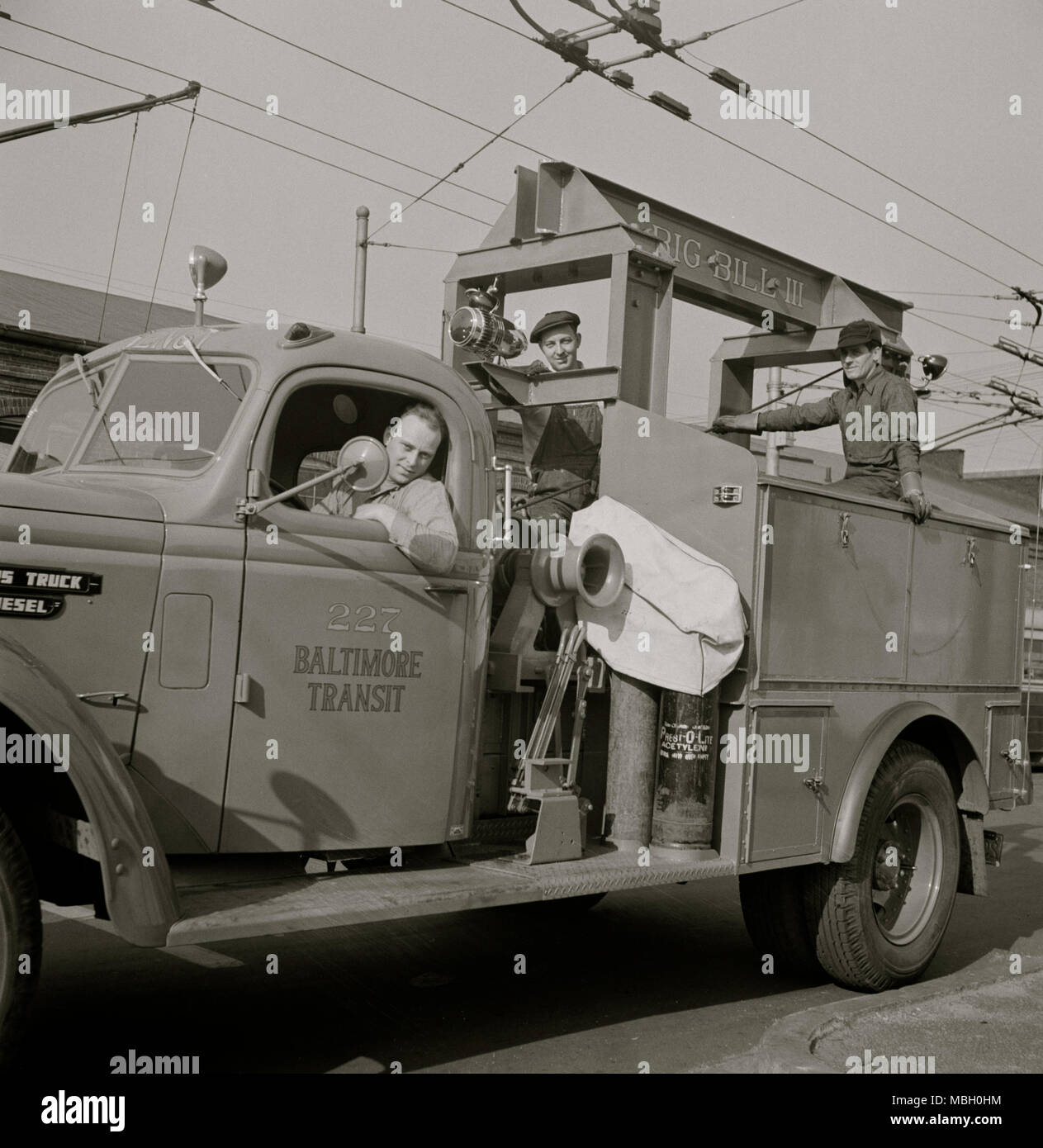 Big bill hi-res stock photography and images - Alamy