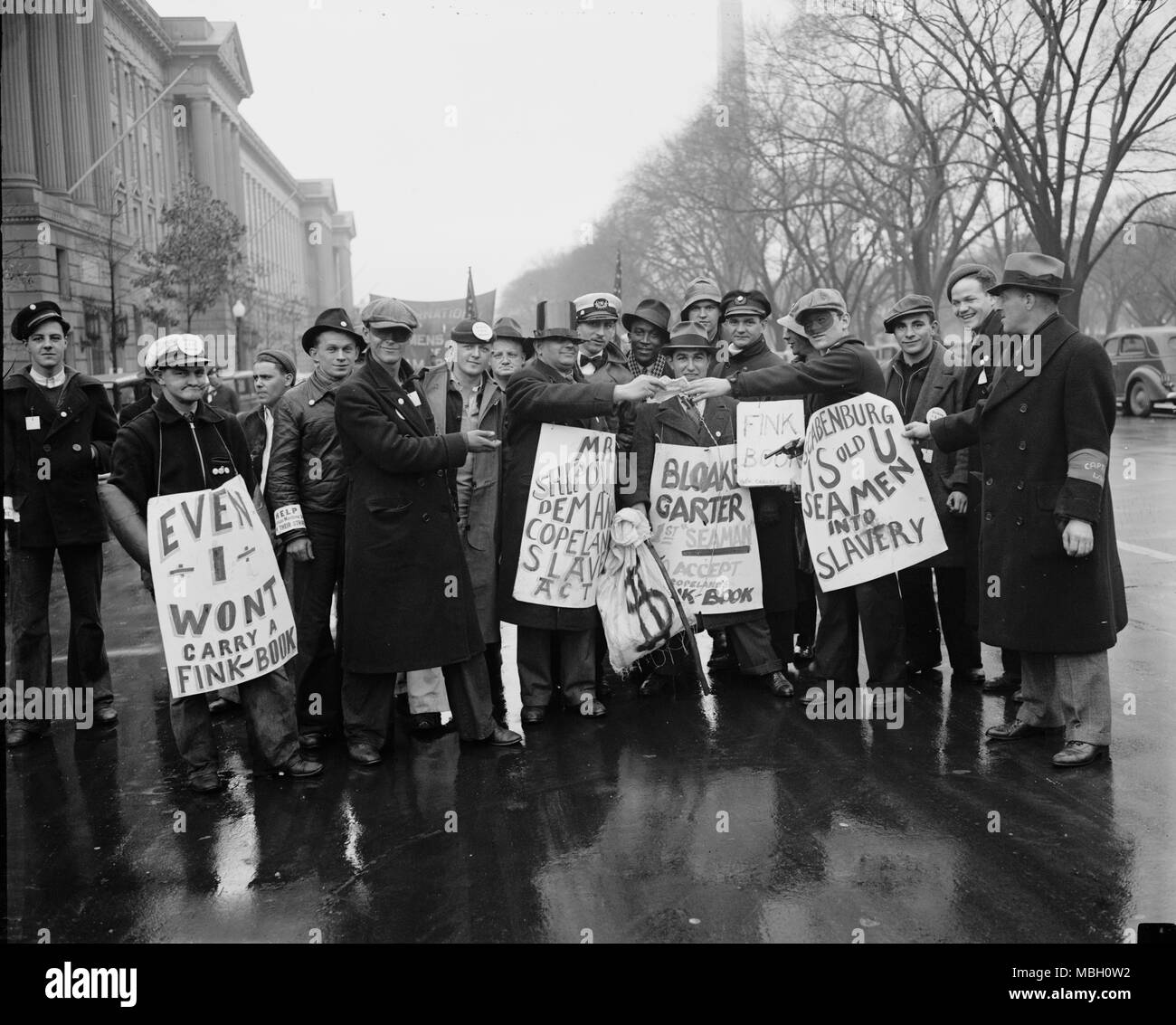 Seaman seamen hi-res stock photography and images - Alamy