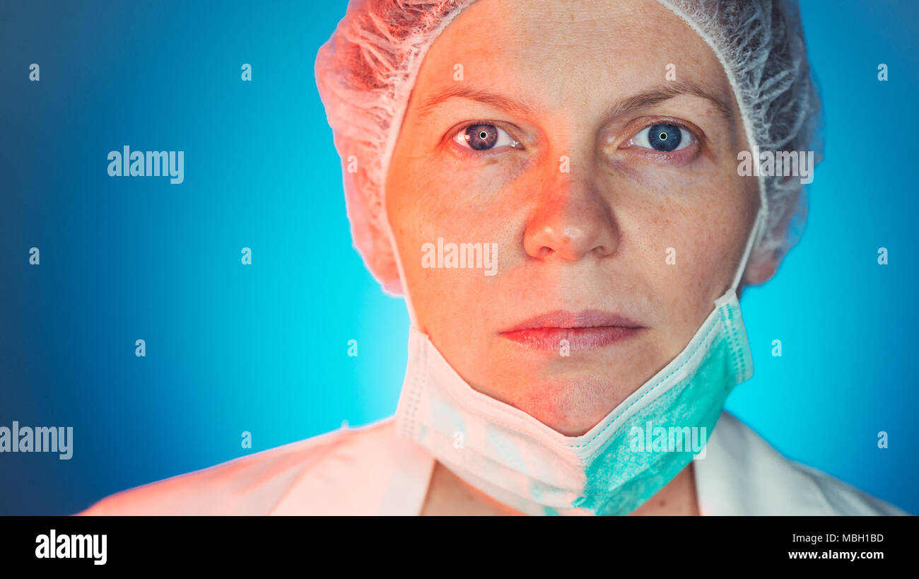 Female surgeon face portrait, adult caucasian woman in healthcare ...