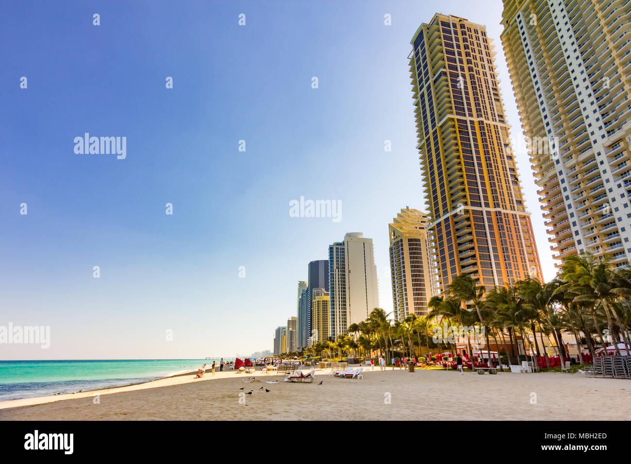 Beach front in Florida Stock Photo - Alamy