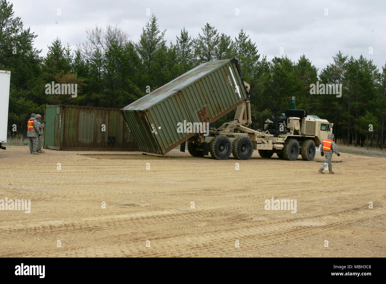 Soldiers from the U.S. Army’s motor transport operator Military ...