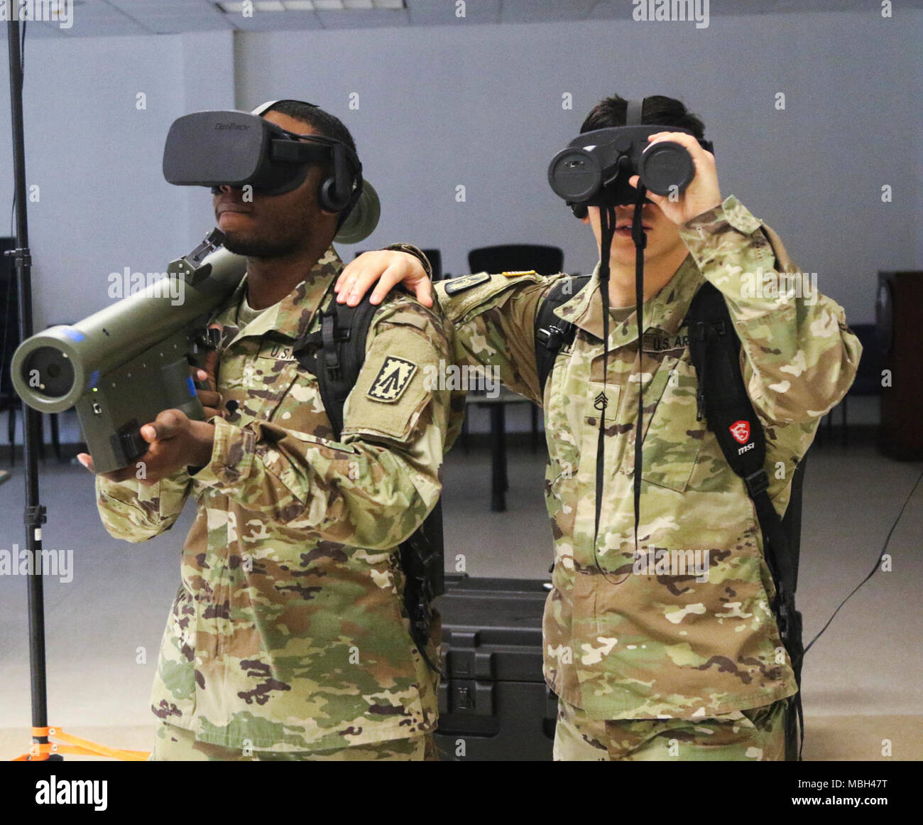 Paratroopers assigned to Echo Battery, 3rd Battalion, 4th Air Defense ...