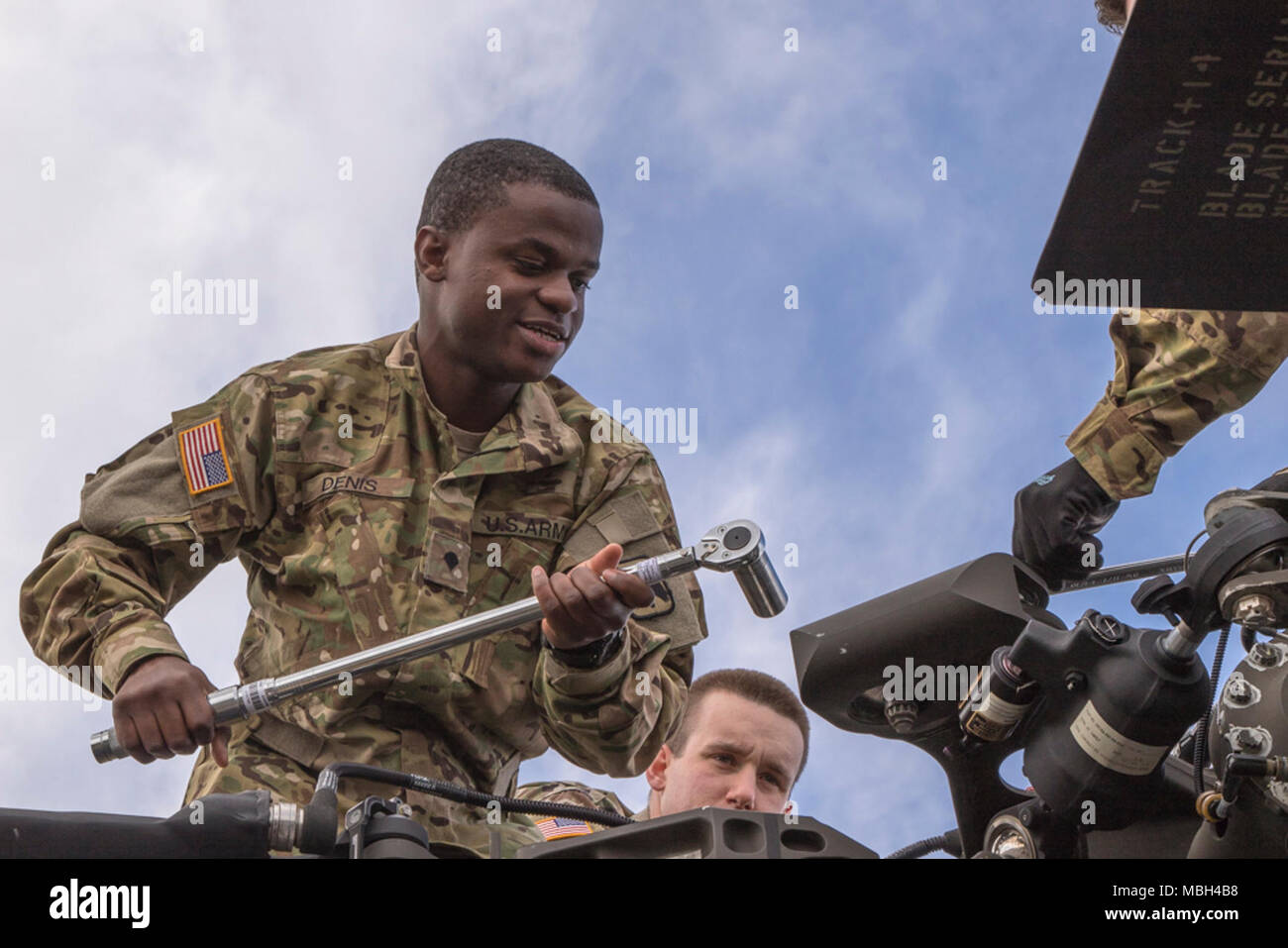 Uh 60 helicopter repairer hi-res stock photography and images - Alamy