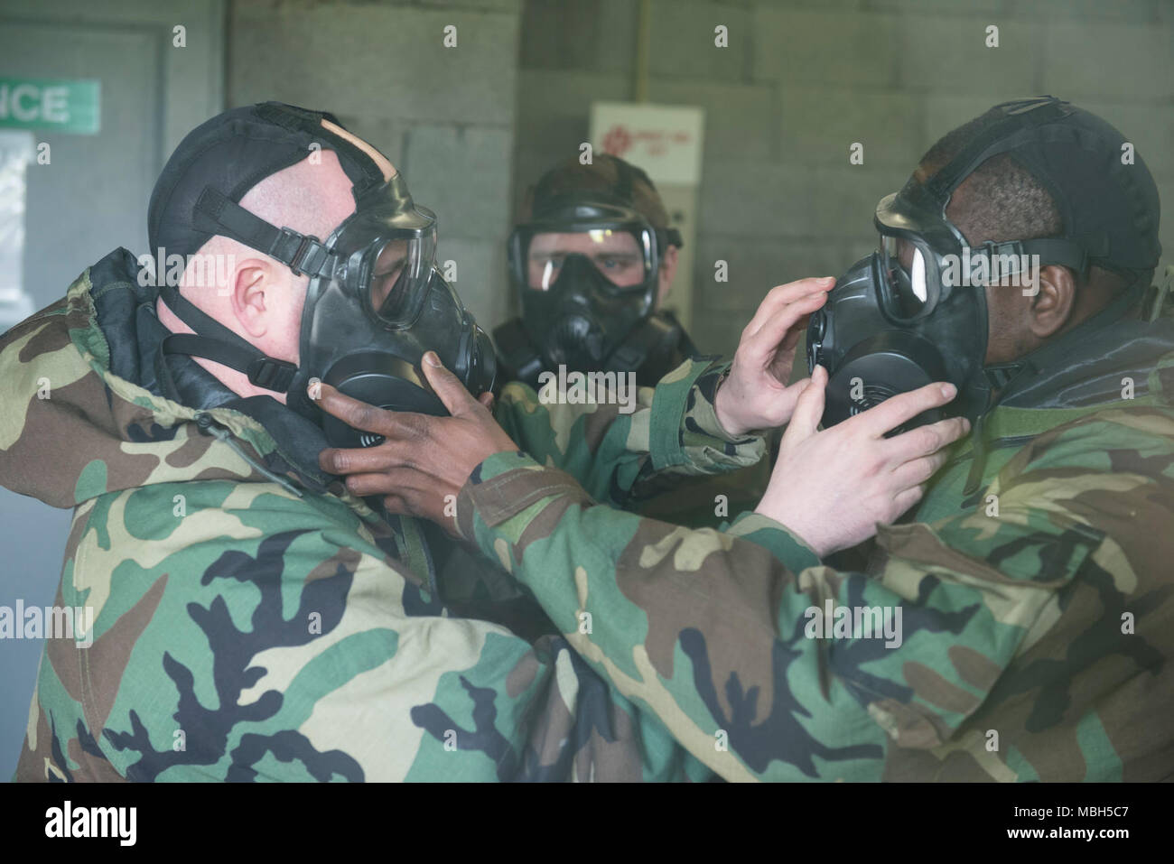 Joint service general purpose mask hi-res stock photography and images ...