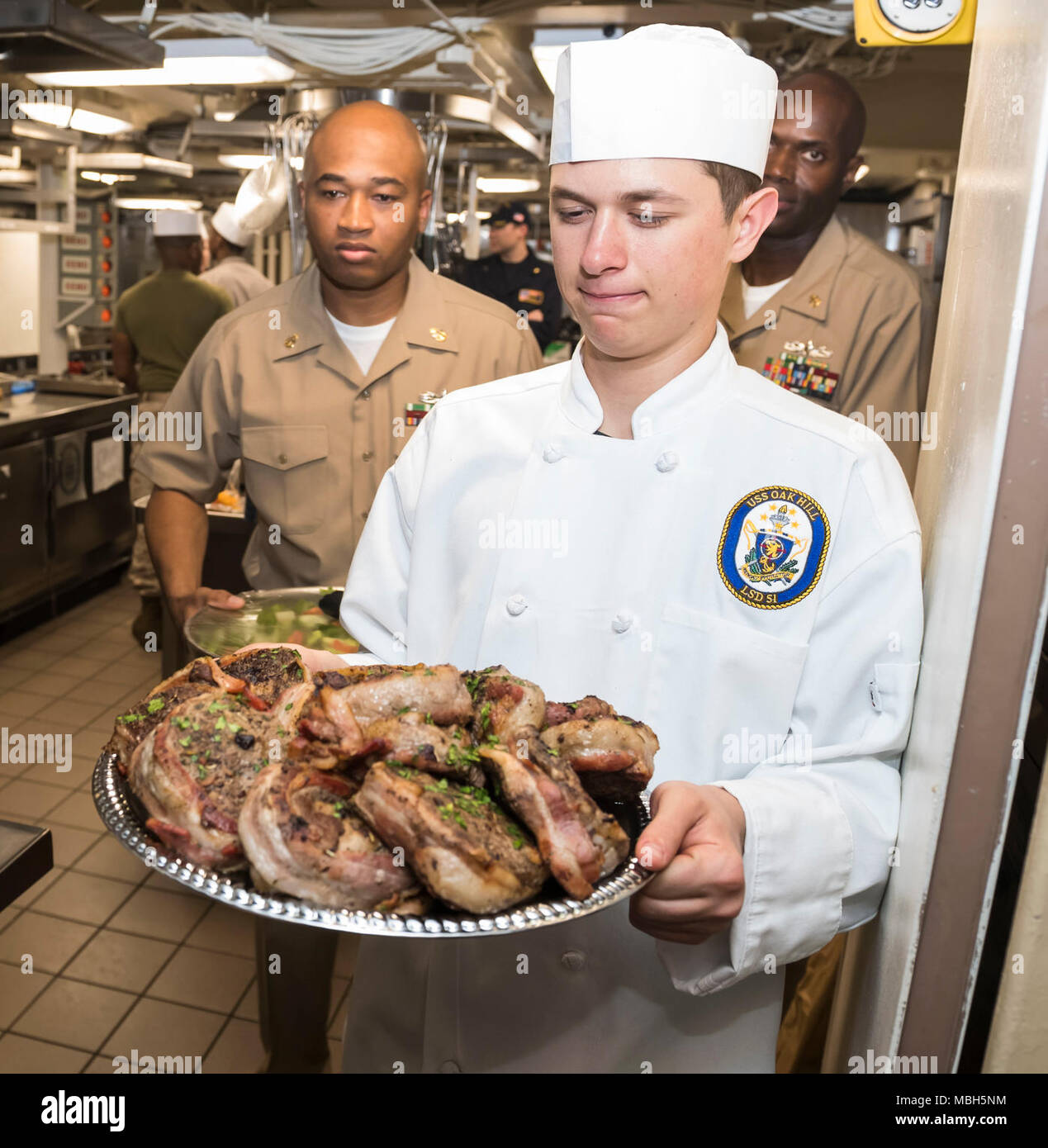 U s navy chief culinary specialist hi-res stock photography and images ...