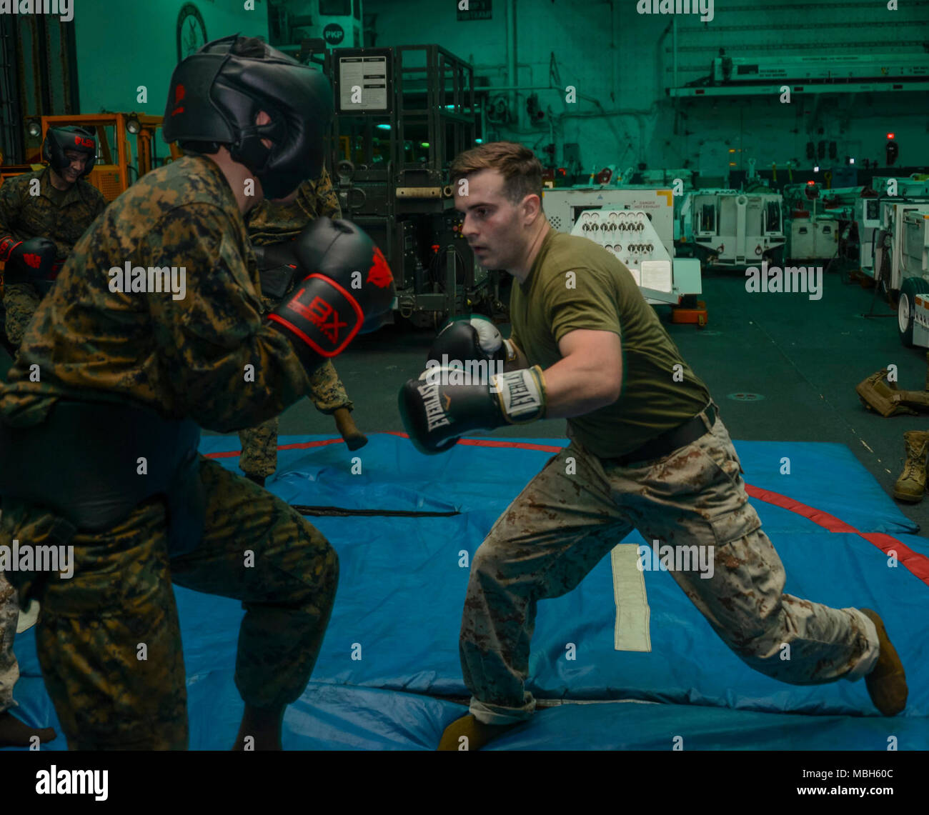 U s marine corps staff sgt lopez hi-res stock photography and images ...