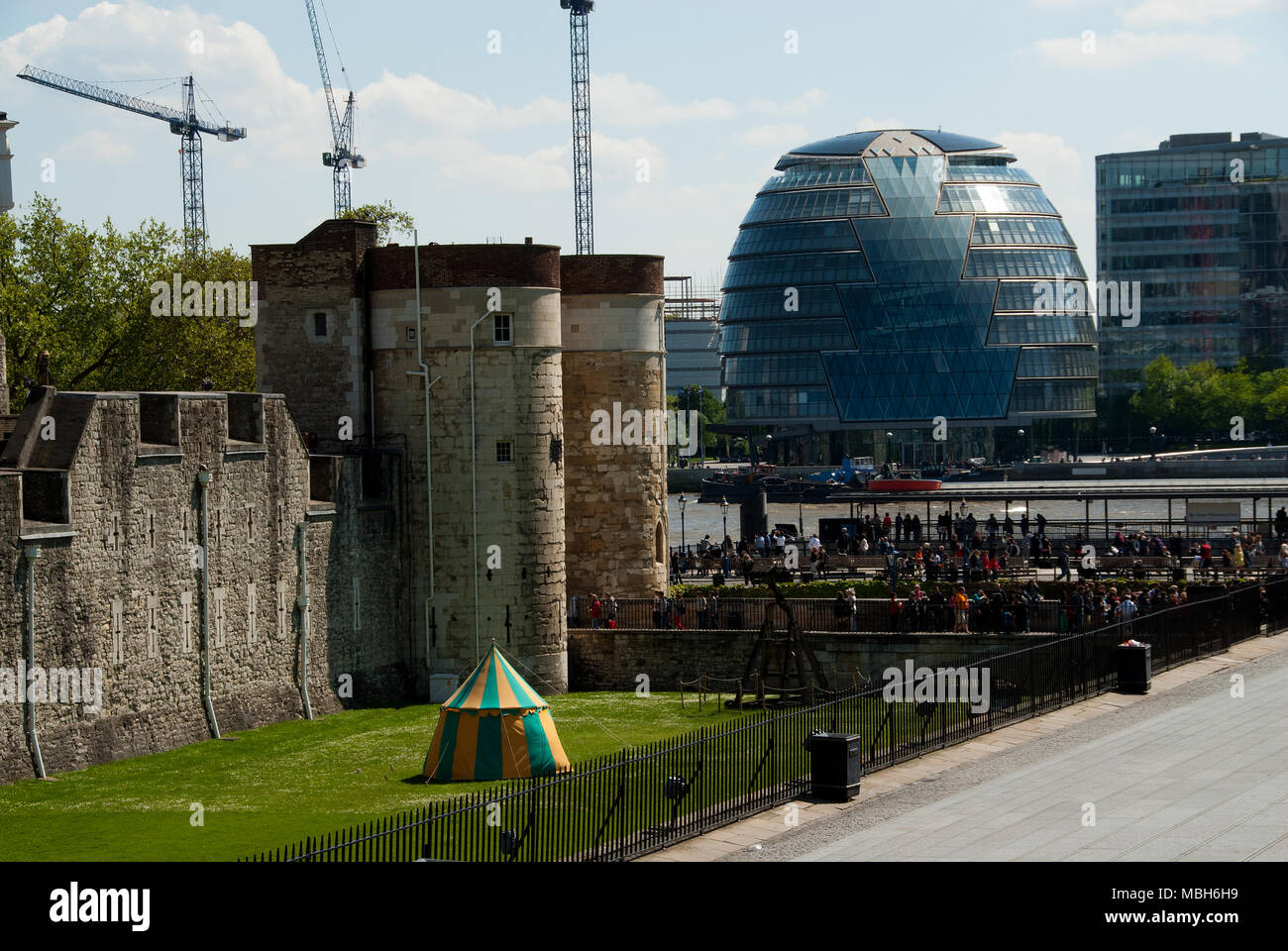 View of the new city hall and the tower of London shot from the north ...