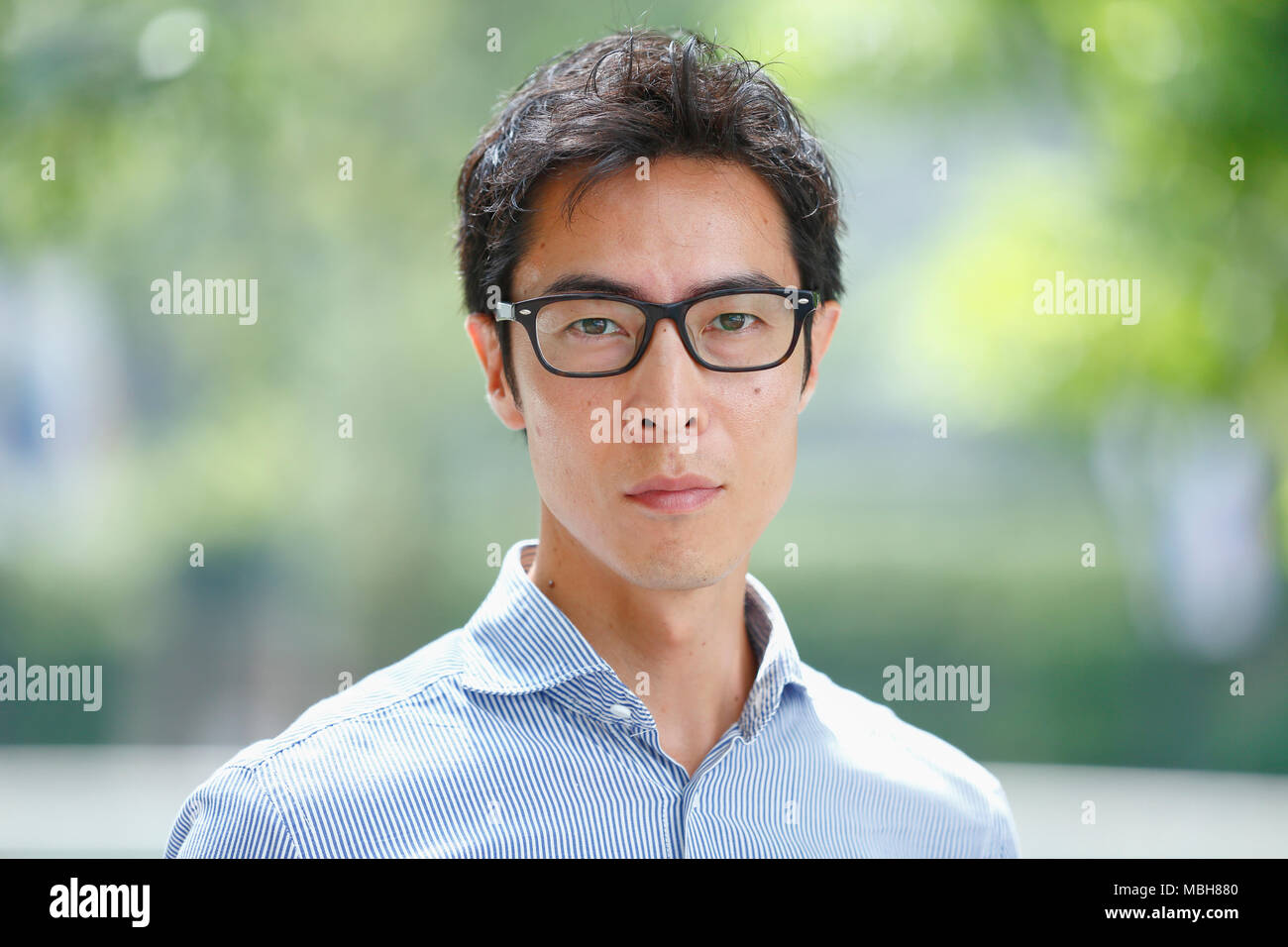 Japanese businessman downtown Tokyo Stock Photo - Alamy