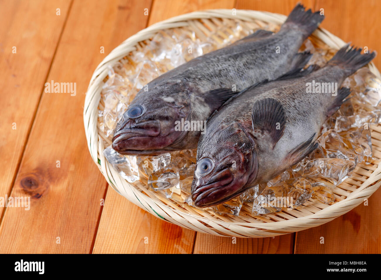 Raw rockfish hi-res stock photography and images - Alamy