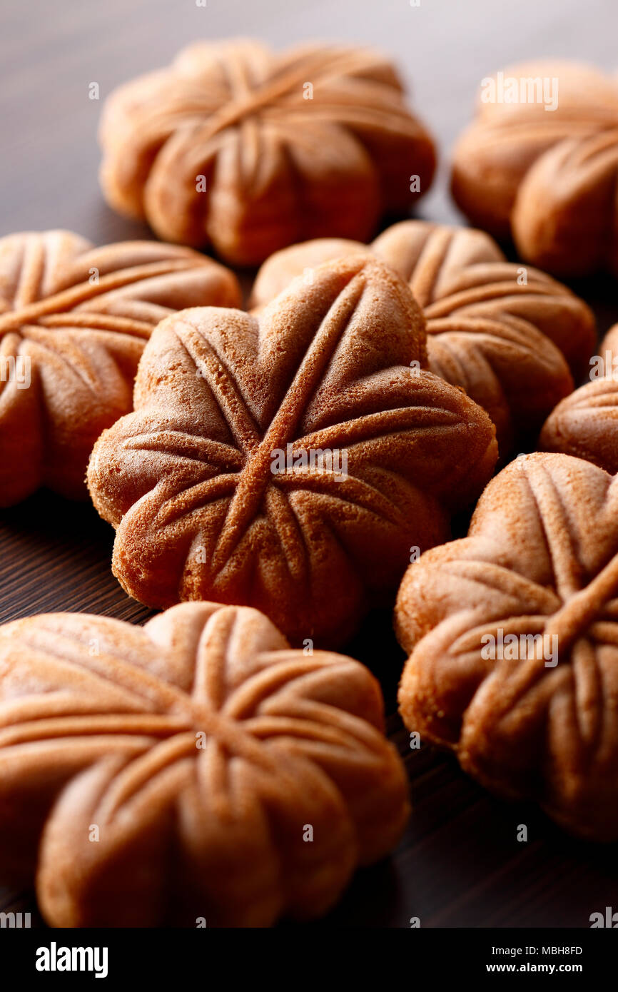 Japanese style sweets hi-res stock photography and images - Alamy