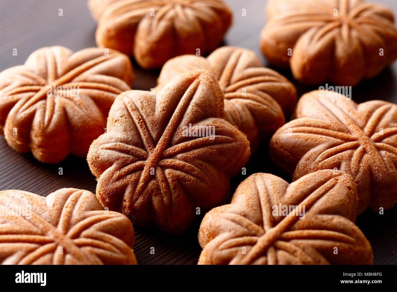 Japanese style sweets hi-res stock photography and images - Alamy
