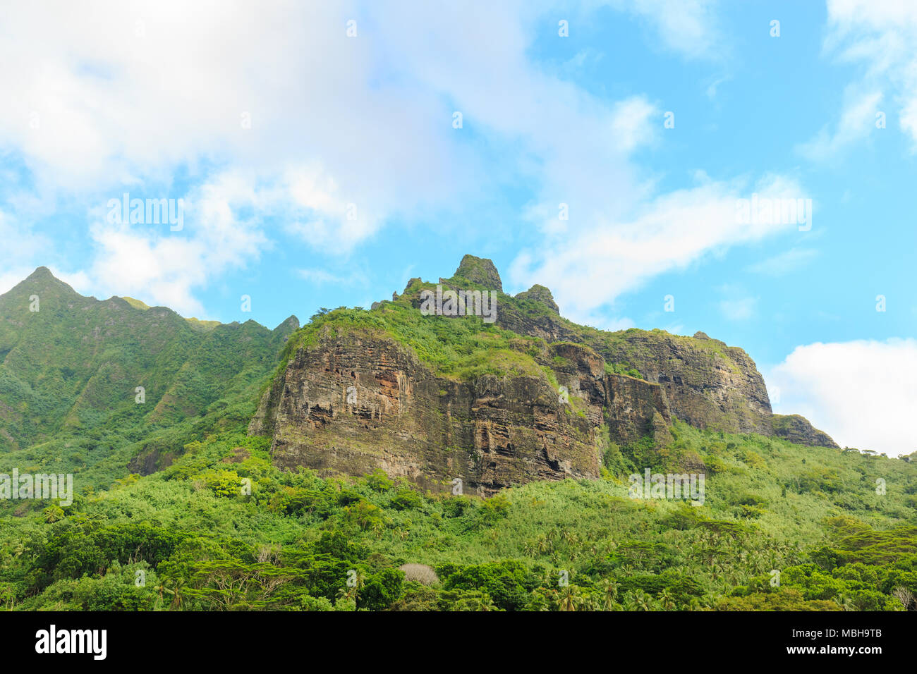 Beautiful Mountain at Tahiti , PAPEETE, FRENCH POLYNESIA Stock Photo ...