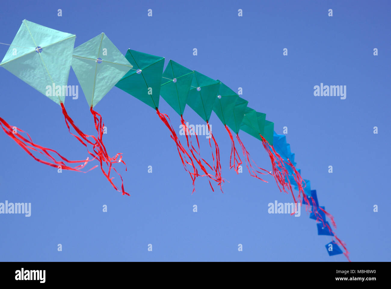 Coloured kite no wind hi-res stock photography and images - Alamy
